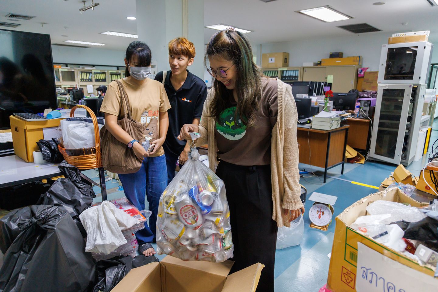 “ขยะแลกชั่วโมง” – BUILD KMITL